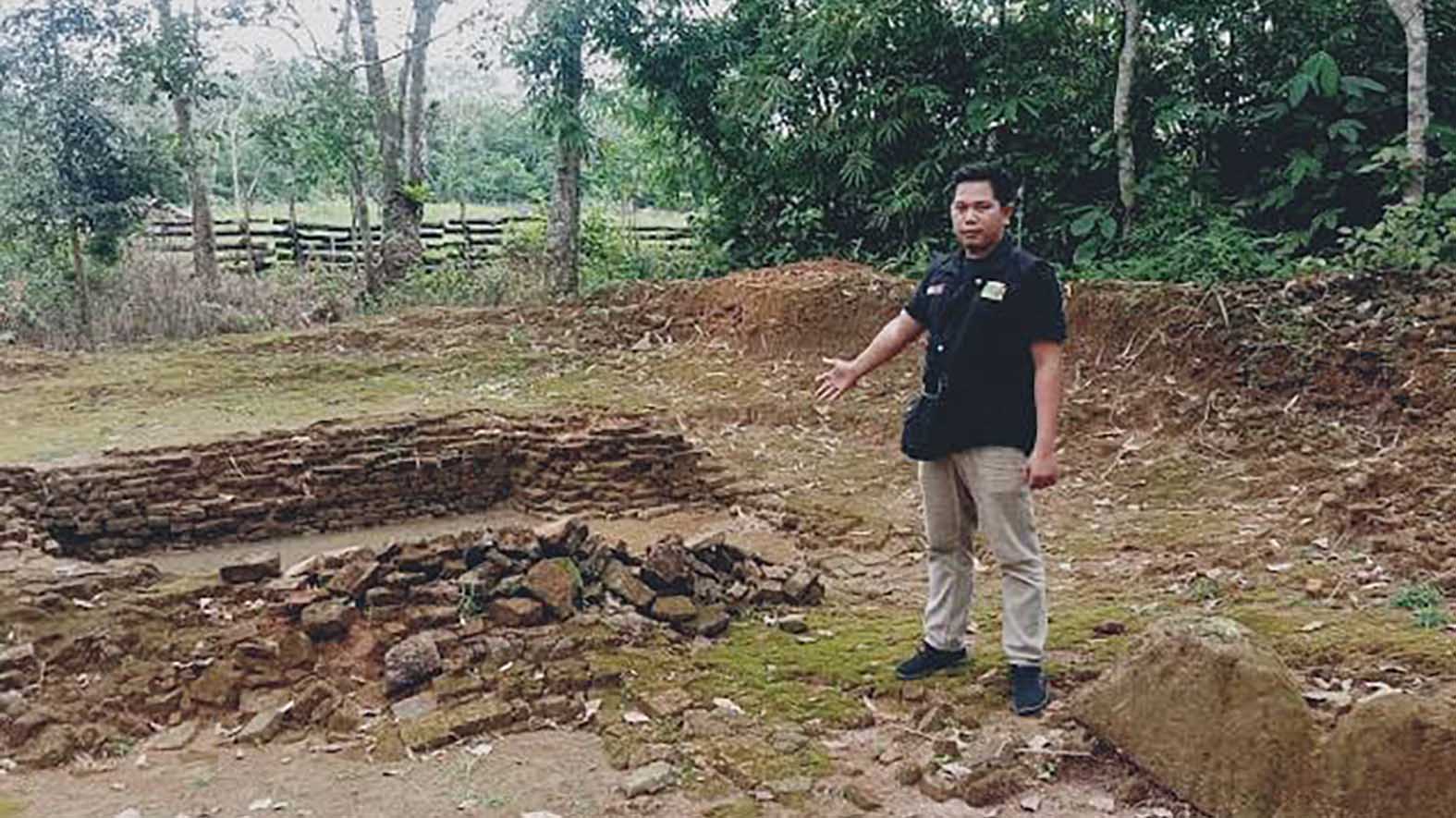 Candi Lesung Batu: Warisan Sejarah Kerajaan Sriwijaya di Kabupaten Muratara