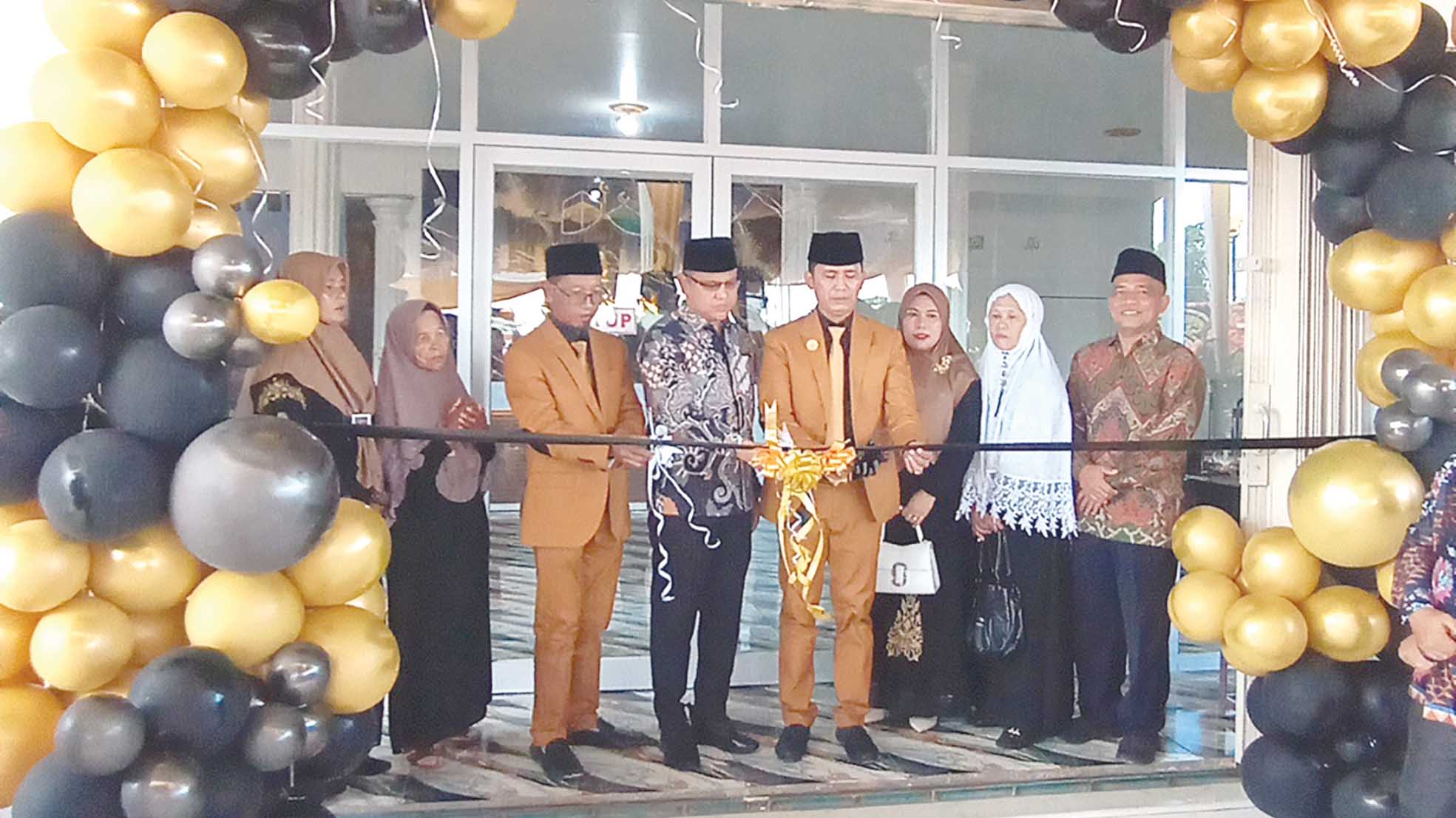 PT Cahaya Safarah Madinah Sukses Gelar Grand Opening Travel Umroh ...