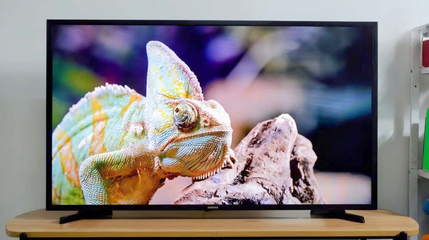 Samsung T6500 Smart TV Full HD Desain Ramping dan Modern