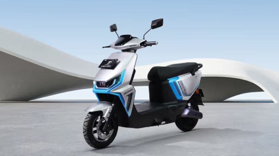 Motor Listrik United MT1500: Harga Murah, Kencang, dan Nyaman Kok Bisa?