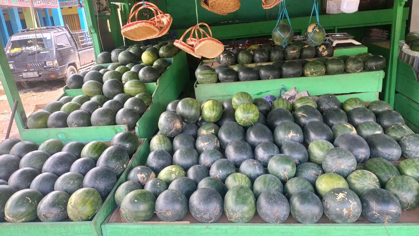 Punya 9 Manfaat Kesehatan, Buah Semangka Lokal Diminati Warga Lubuk Linggau