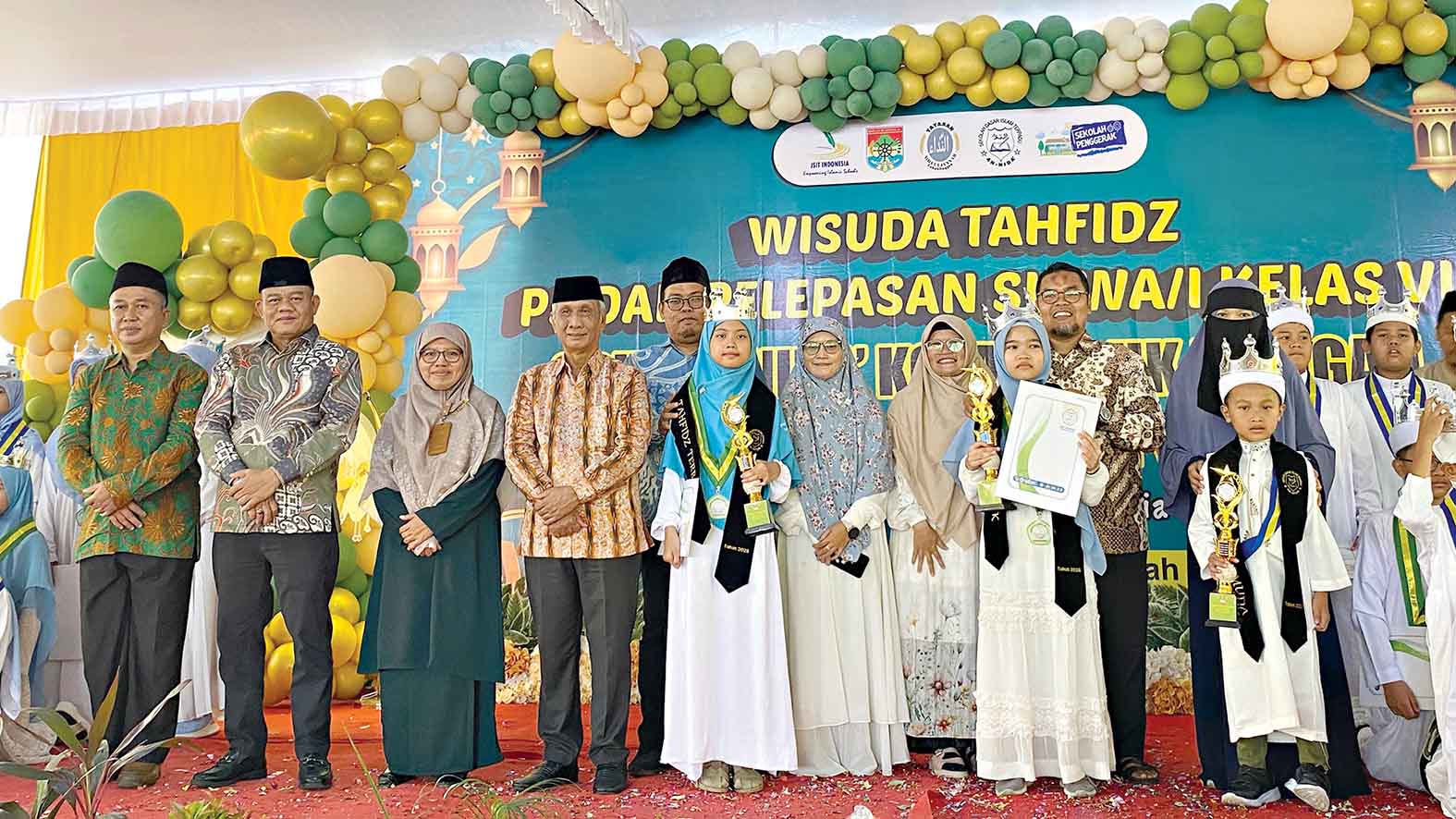 SDIT AN-NIDA’ Lubuk Linggau Sukses Adakan Wisuda Tahfidz Al-Quran dan Pelepasan Siswa Kelas VI ...