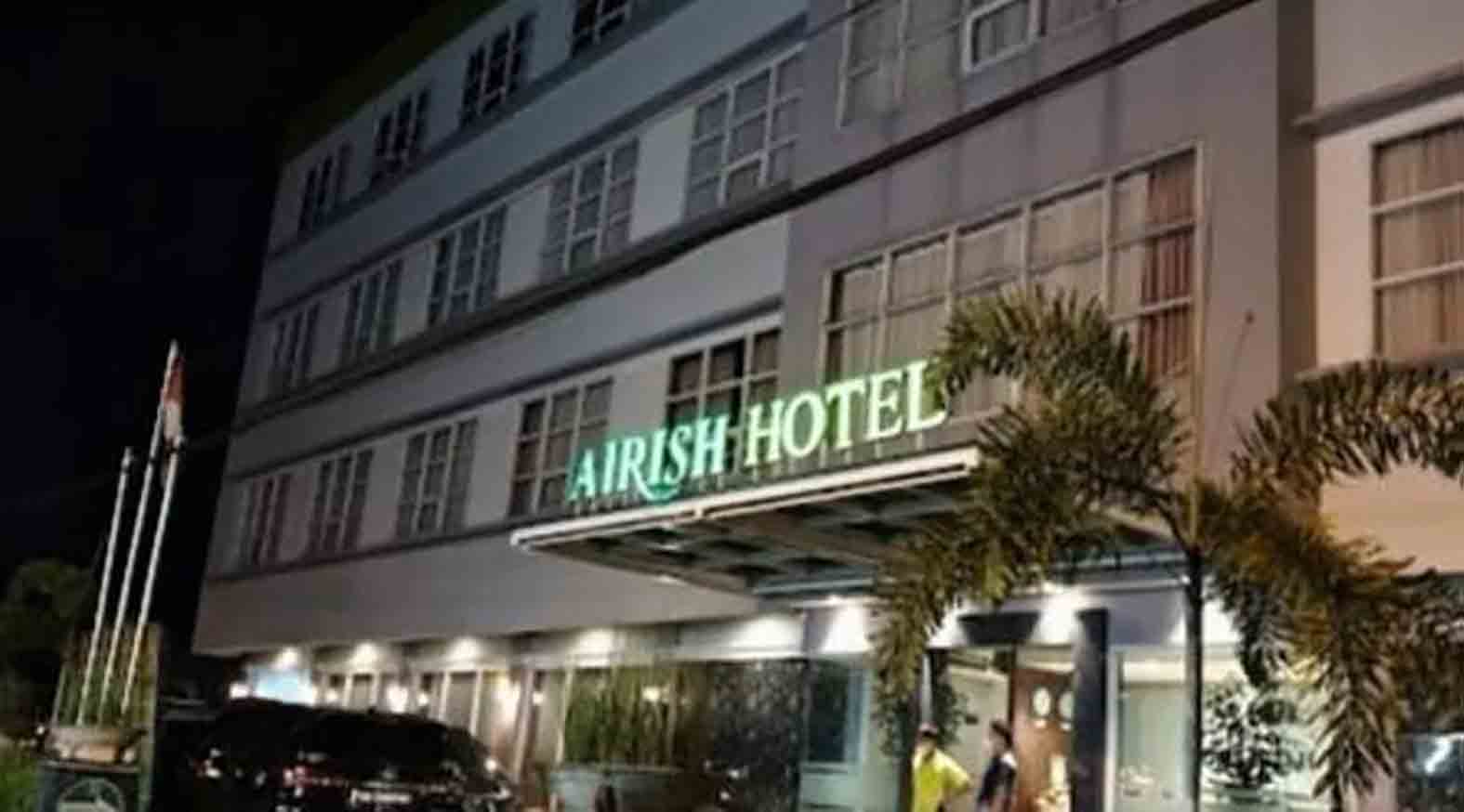 Lift Anjlok Pengunjung Hotel Airish Palembang Histeris, Terkurung 20 Menit
